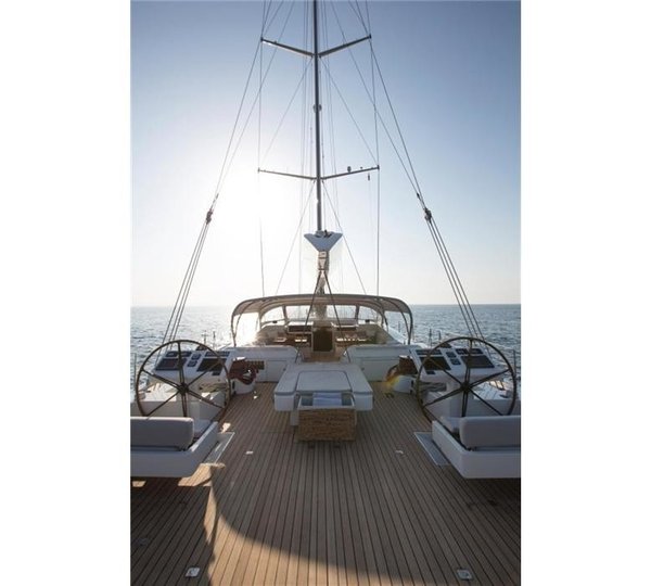 Yacht Hamilton II, CNB Bordeaux | CHARTERWORLD Luxury Superyacht Charters